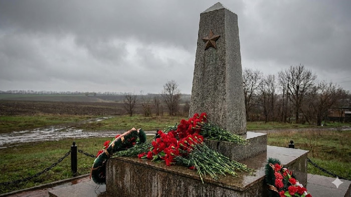 A Useless Eunuch Actor: Poplavskaya Shreds Nagiev Over War Films ...